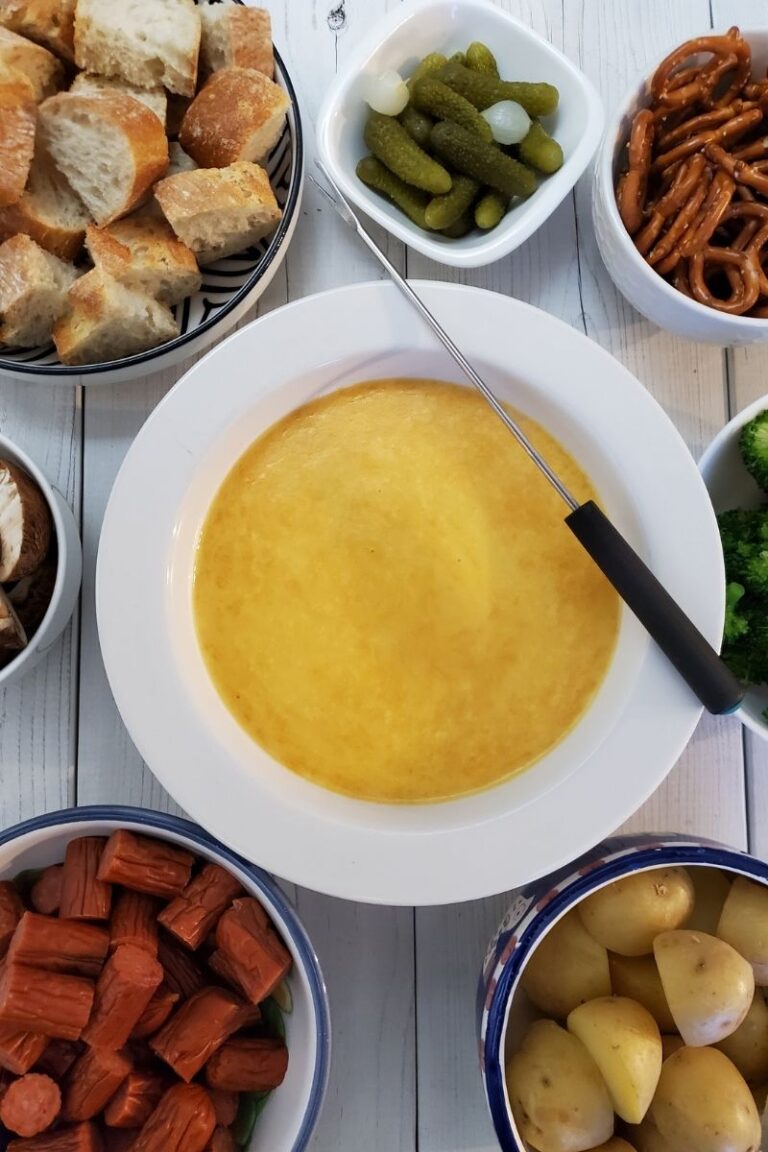 Beer Cheese Fondue - | Bakersbeans (Wanda Baker)